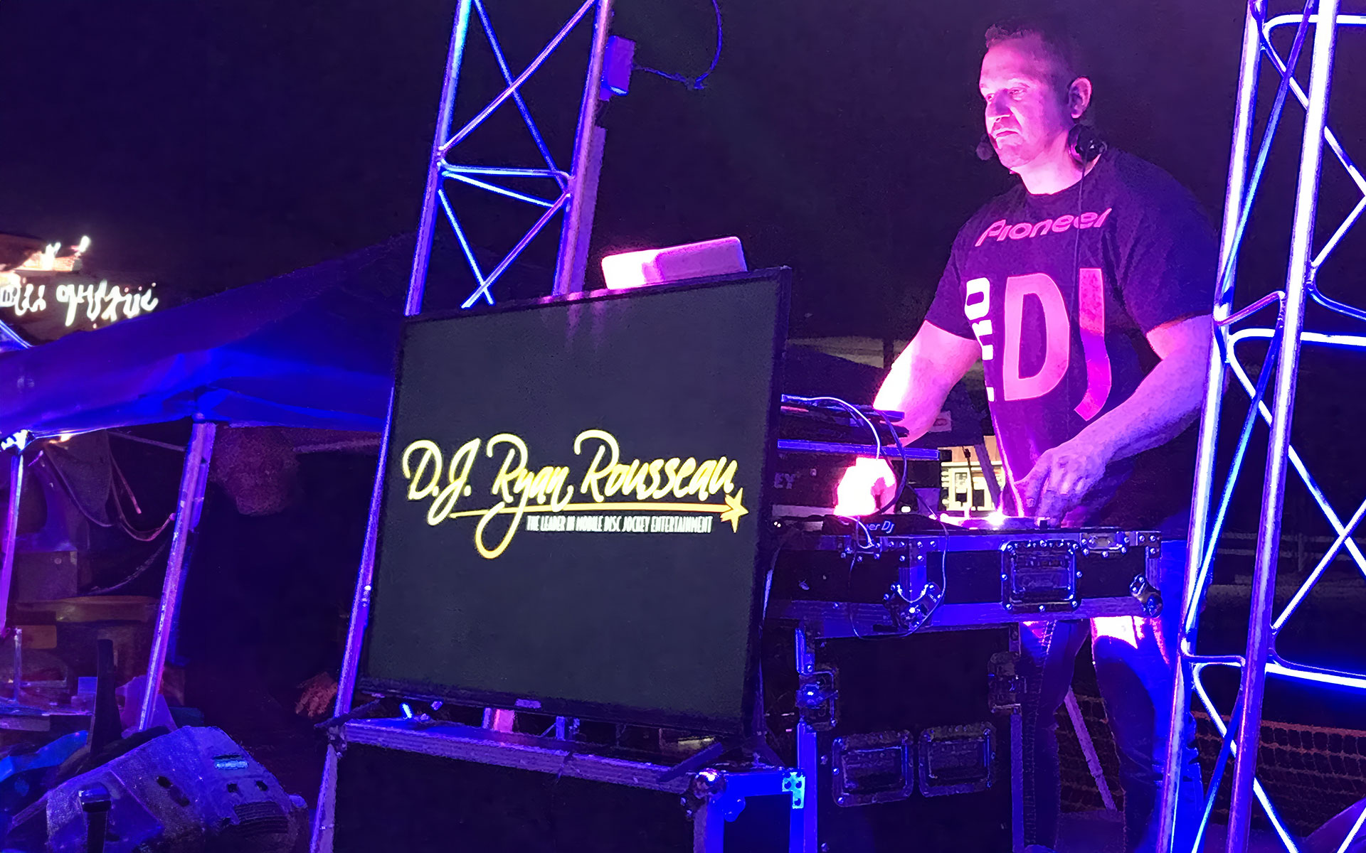 DJ Ryan Rousseau – DJ Ryan